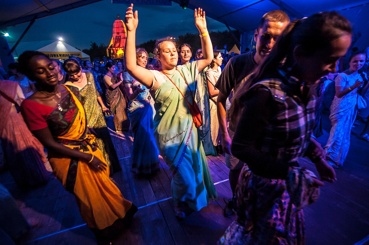 Kirtan (Przystanek Woodstock 2014 - Pokojowa Wioska Kryszny)